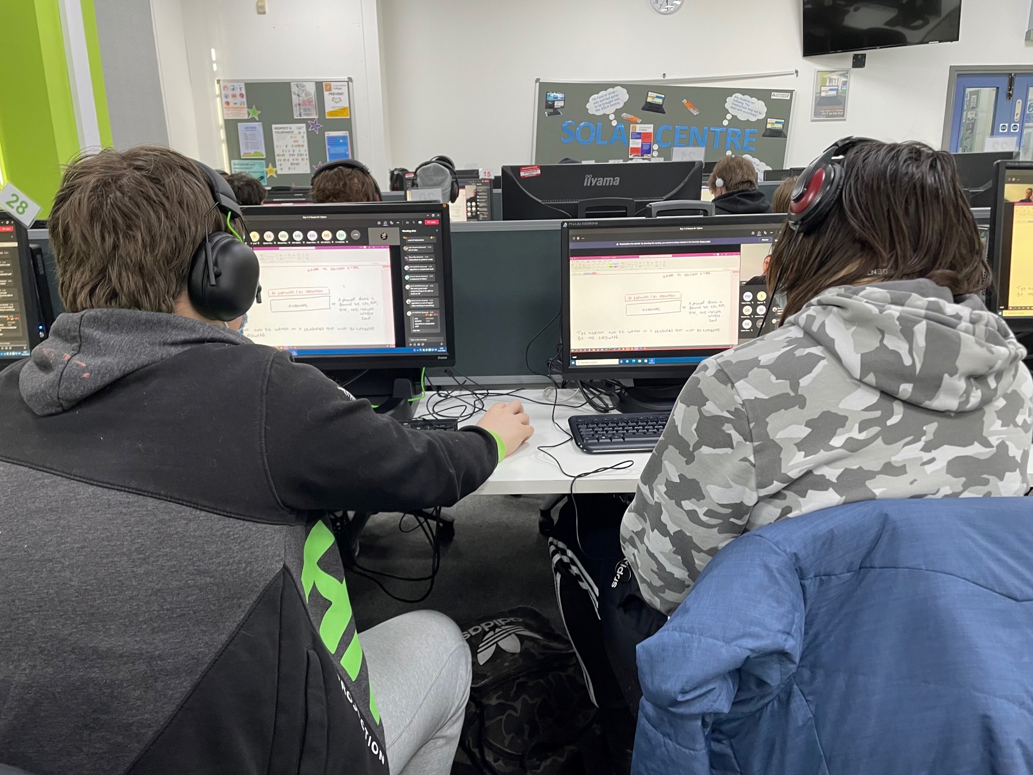 Huawei present AI masterclass to digital technology students ...